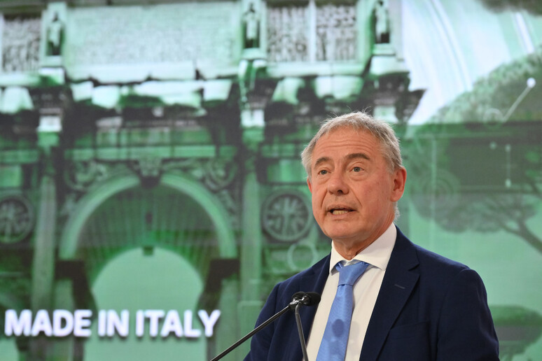 Il Mimit delinea la strategia italiana per l’Intelligenza Artificiale ...