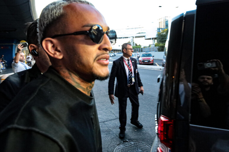 Wesley è ufficialmente un giocatore della Roma: contratto quinquennale ...