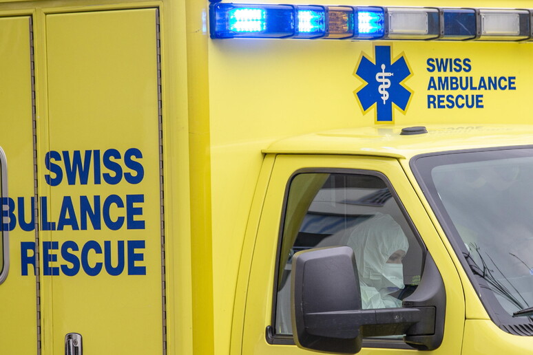 Tragedia di Capodanno a Crans-Montana: esplosione in un bar, decine di ...